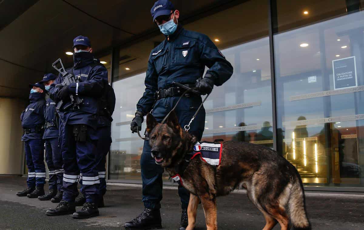 La douane en France : missions, chiffres et événements marquants - WK ...